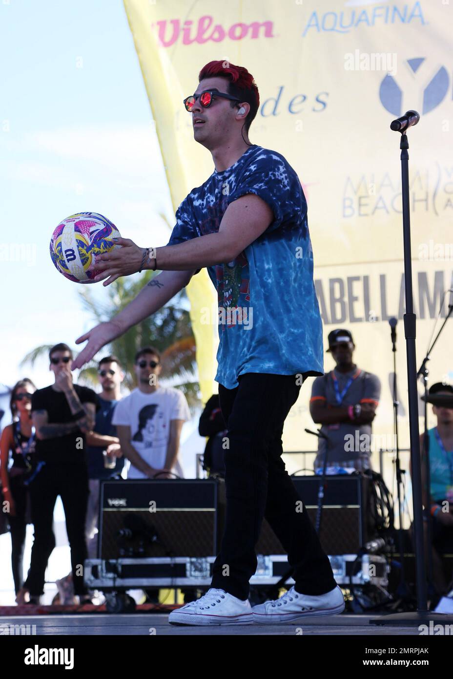 WORLDWIDE - Joe Jonas and members of his band DNCE perform at the 7th ...