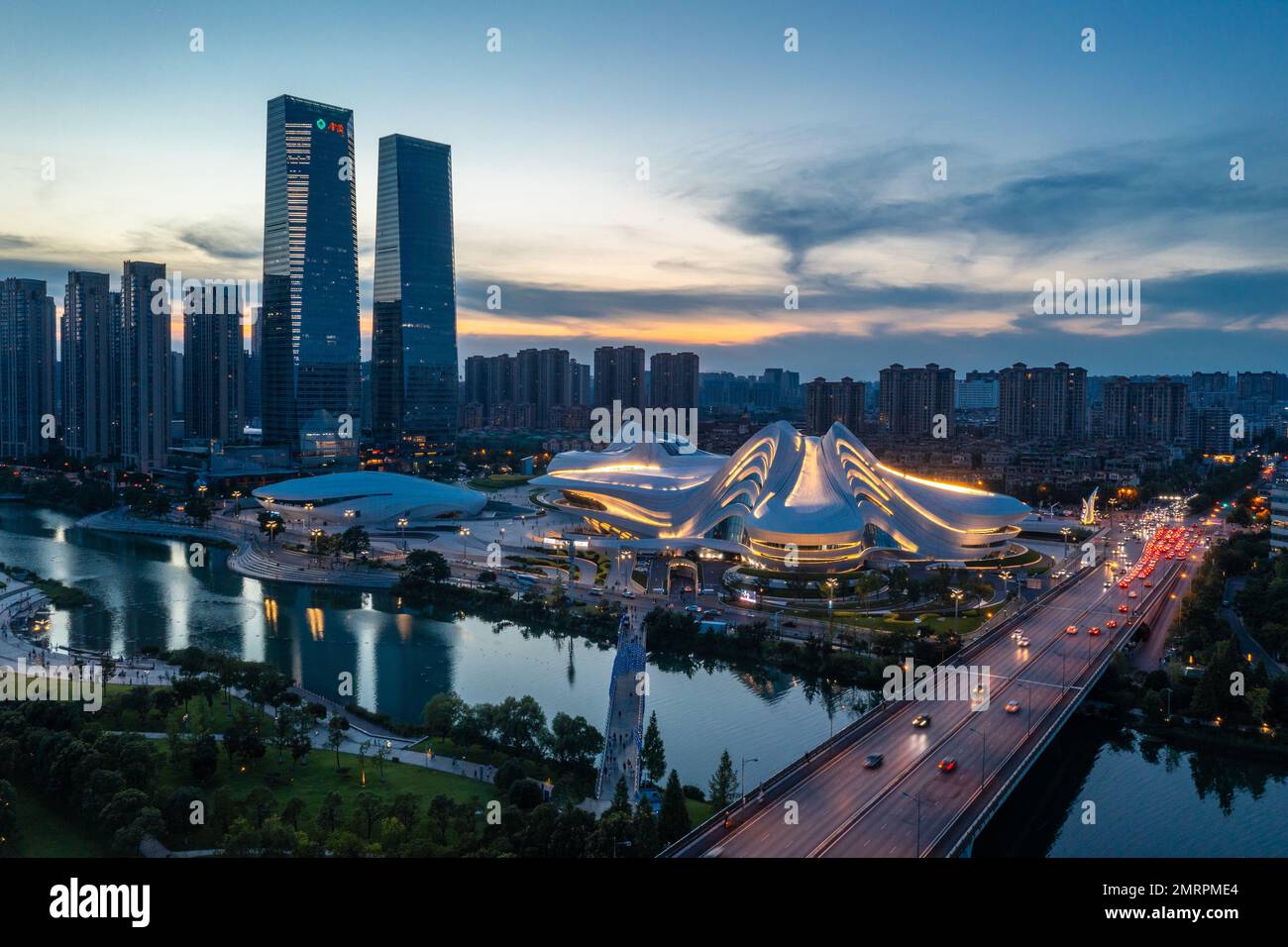 Mei sihu bridge hi-res stock photography and images - Alamy