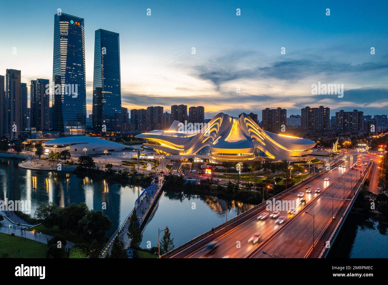 Mei sihu bridge hi-res stock photography and images - Alamy