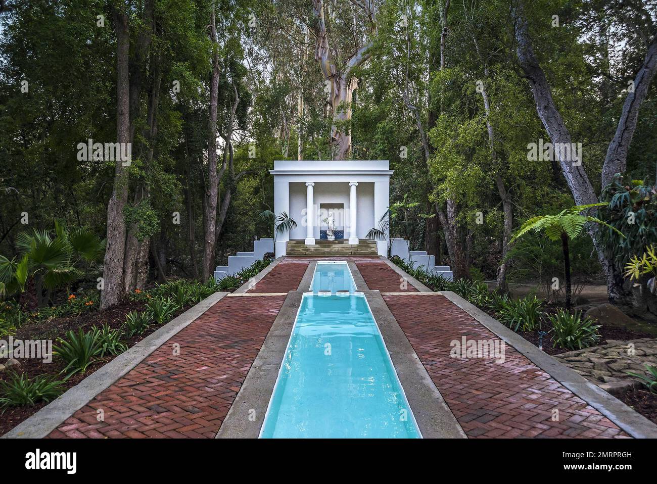 EXCLUSIVE!! The legendary home featured in the wedding scene of the ...