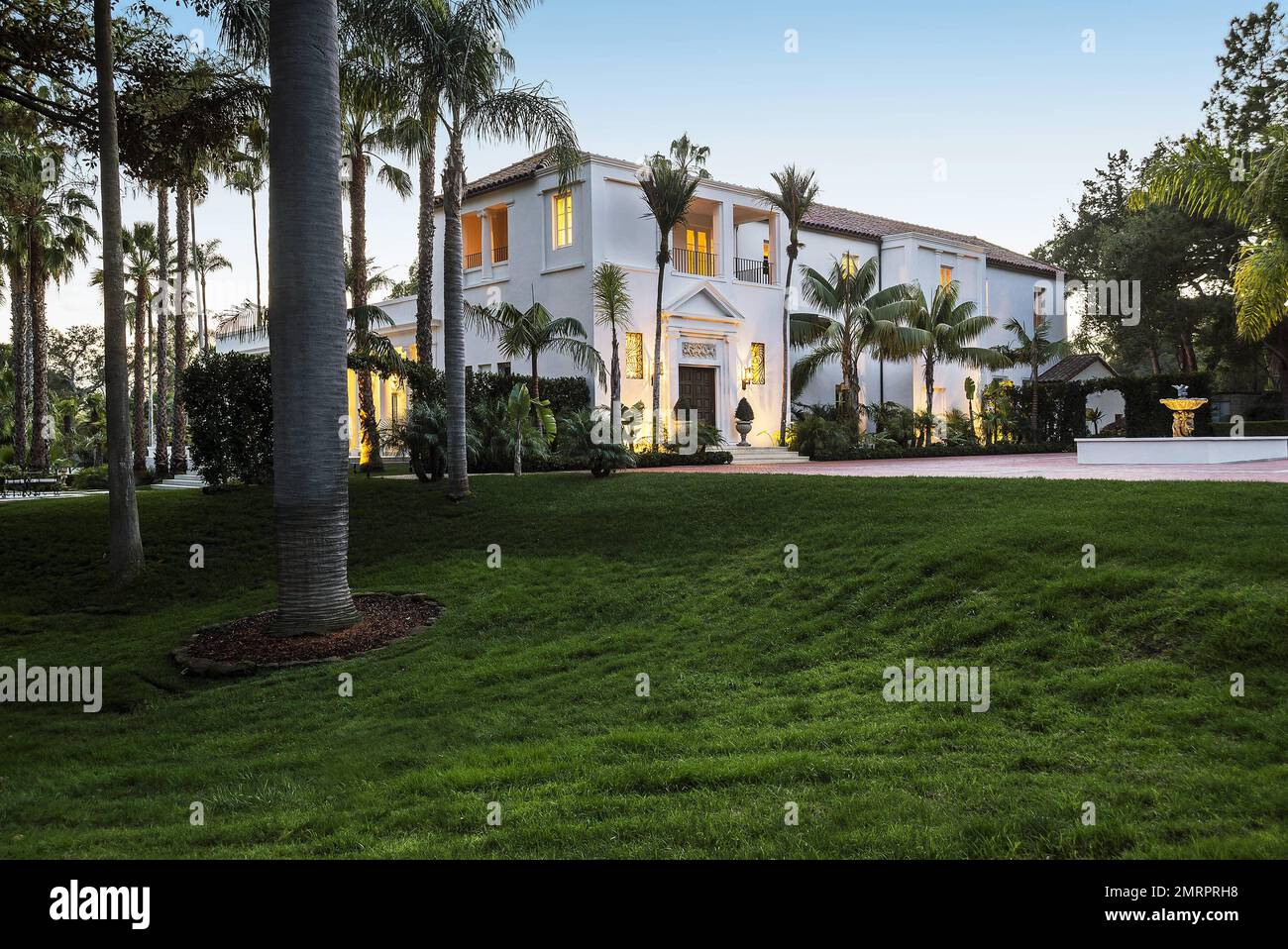 EXCLUSIVE!! The legendary home featured in the wedding scene of the ...