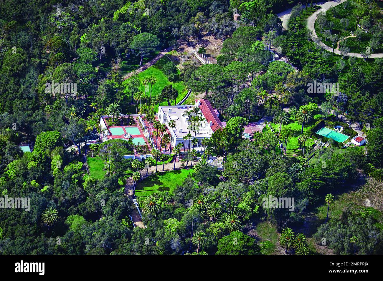 EXCLUSIVE!! The legendary home featured in the wedding scene of the ...