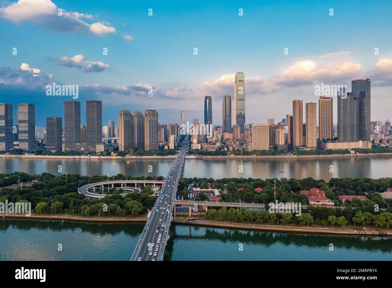 Unmanned urban viaduct hi-res stock photography and images - Alamy