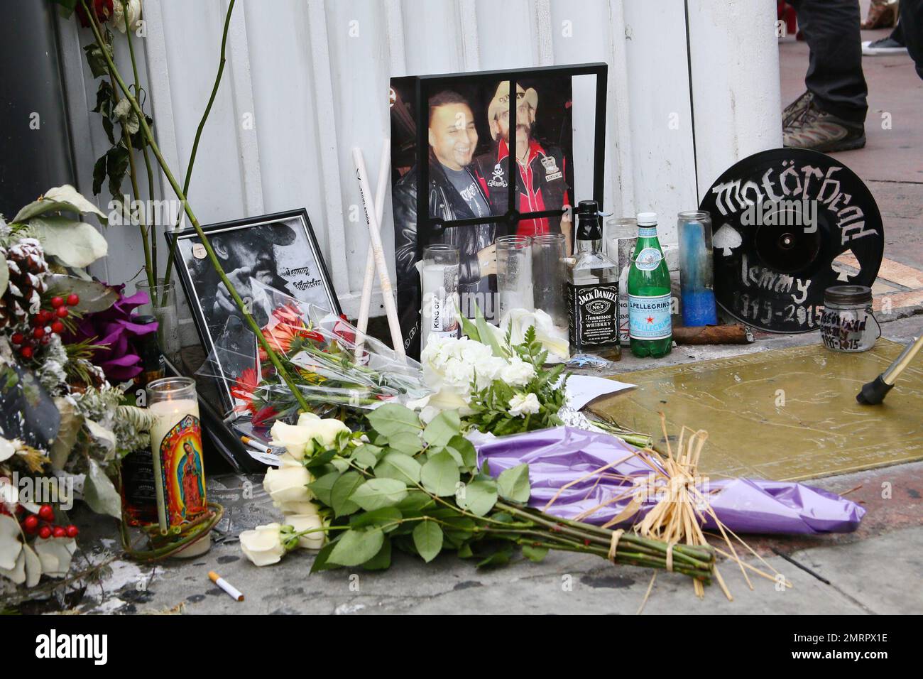 Fans turned out to honor Lemmy Kilmister of Motorhead during his ...