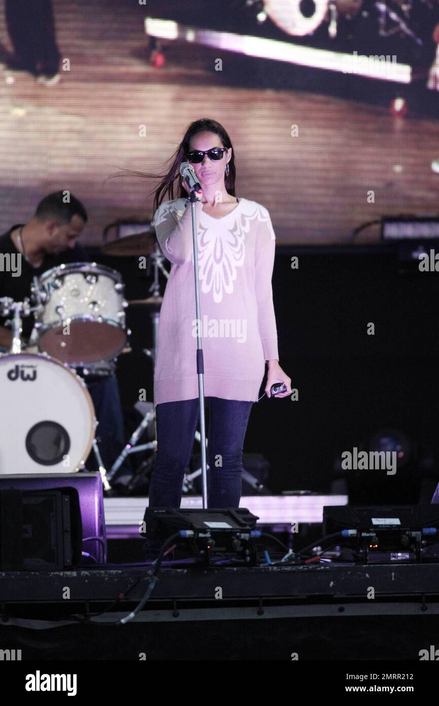 EXCLUSIVE!! Leona Lewis sound checks ahead of her New Year's Eve ...