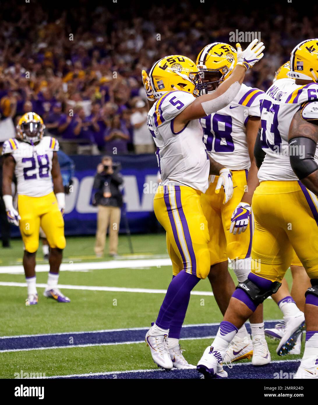 LSU running back Derrius Guice (5) and tight end Jacory Washington (88 ...
