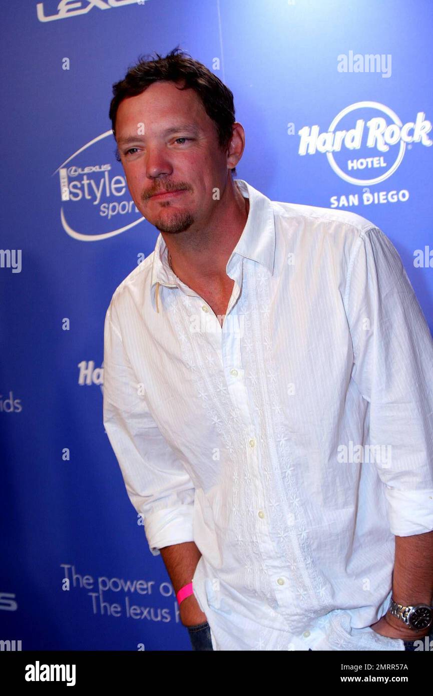 Matt Lillard walks the red carpet at the Lexus Style Villa Sports party ...