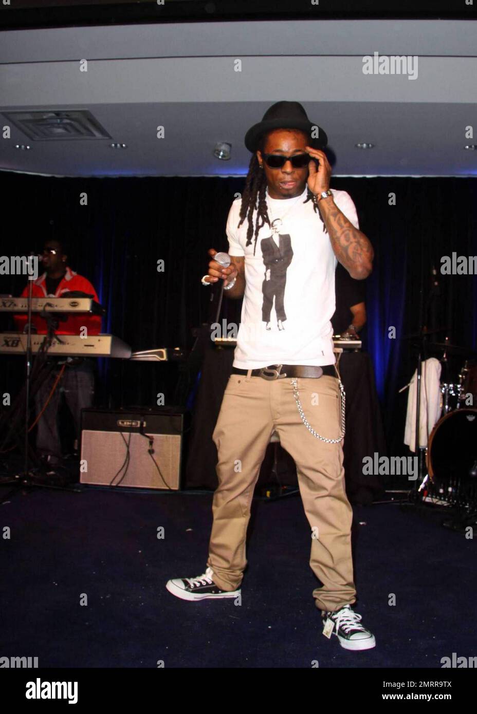 Lil' Wayne performs at the 14th annual 'The Blacks' Annual Gala 2009 at ...