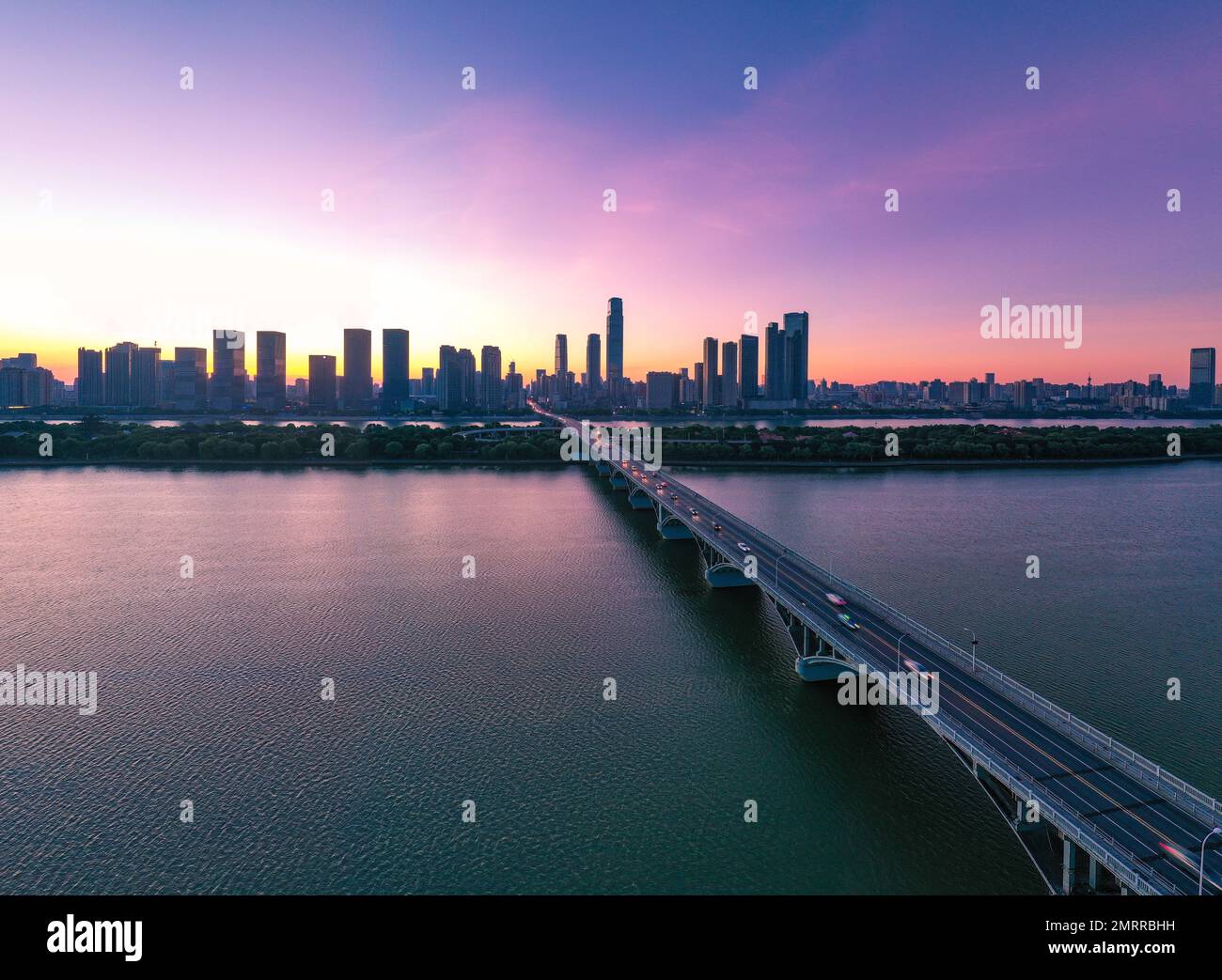Mei sihu bridge hi-res stock photography and images - Alamy