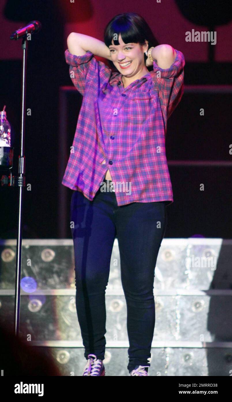 British pop star Lily Allen, who is three months pregnant with her and ...