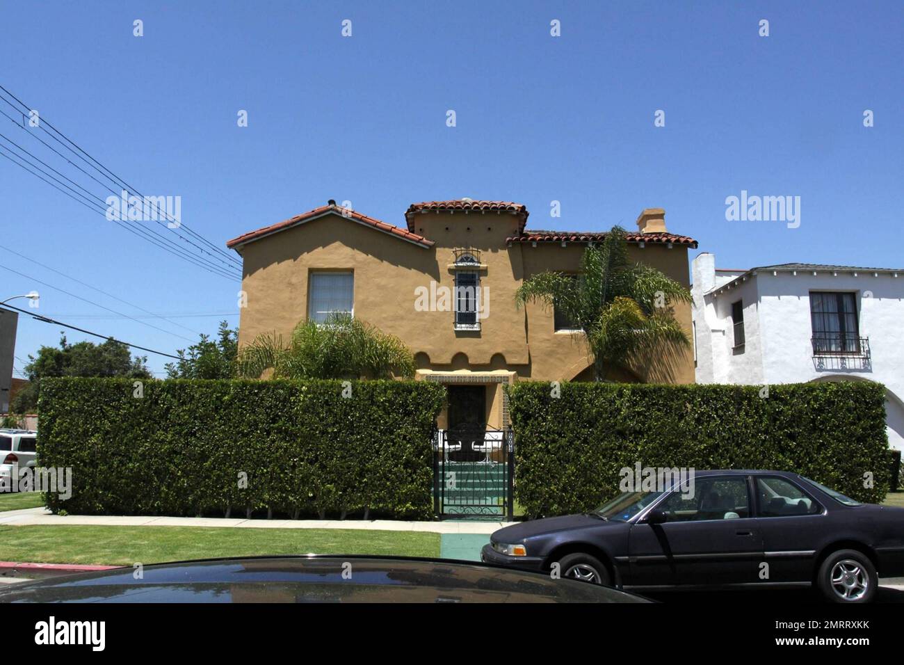 Exterior views of Pickford Lofts rehabilitation home in Los Angeles ...