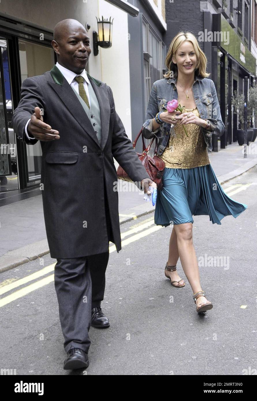 EXCLUSIVE!! '90s supermodel Lisa Butcher is all smiles as she leaves ...