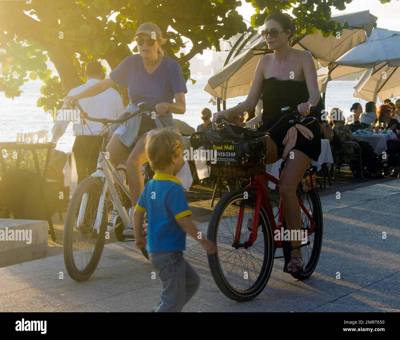 EXCLUSIVE!! After spending a day on the beach soaking up the South ...