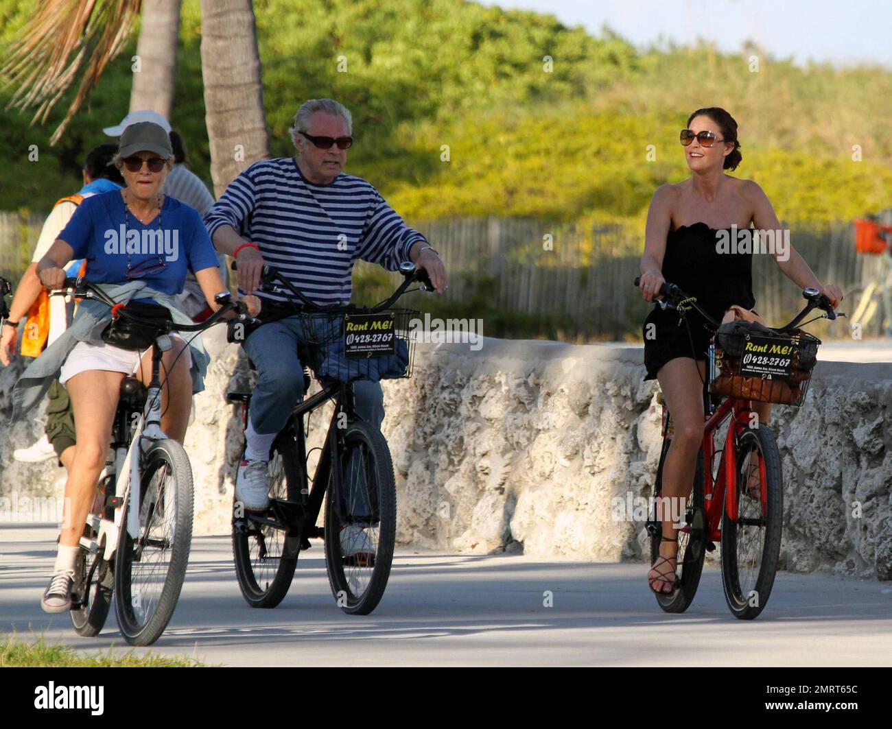 EXCLUSIVE!! After spending a day on the beach soaking up the South ...