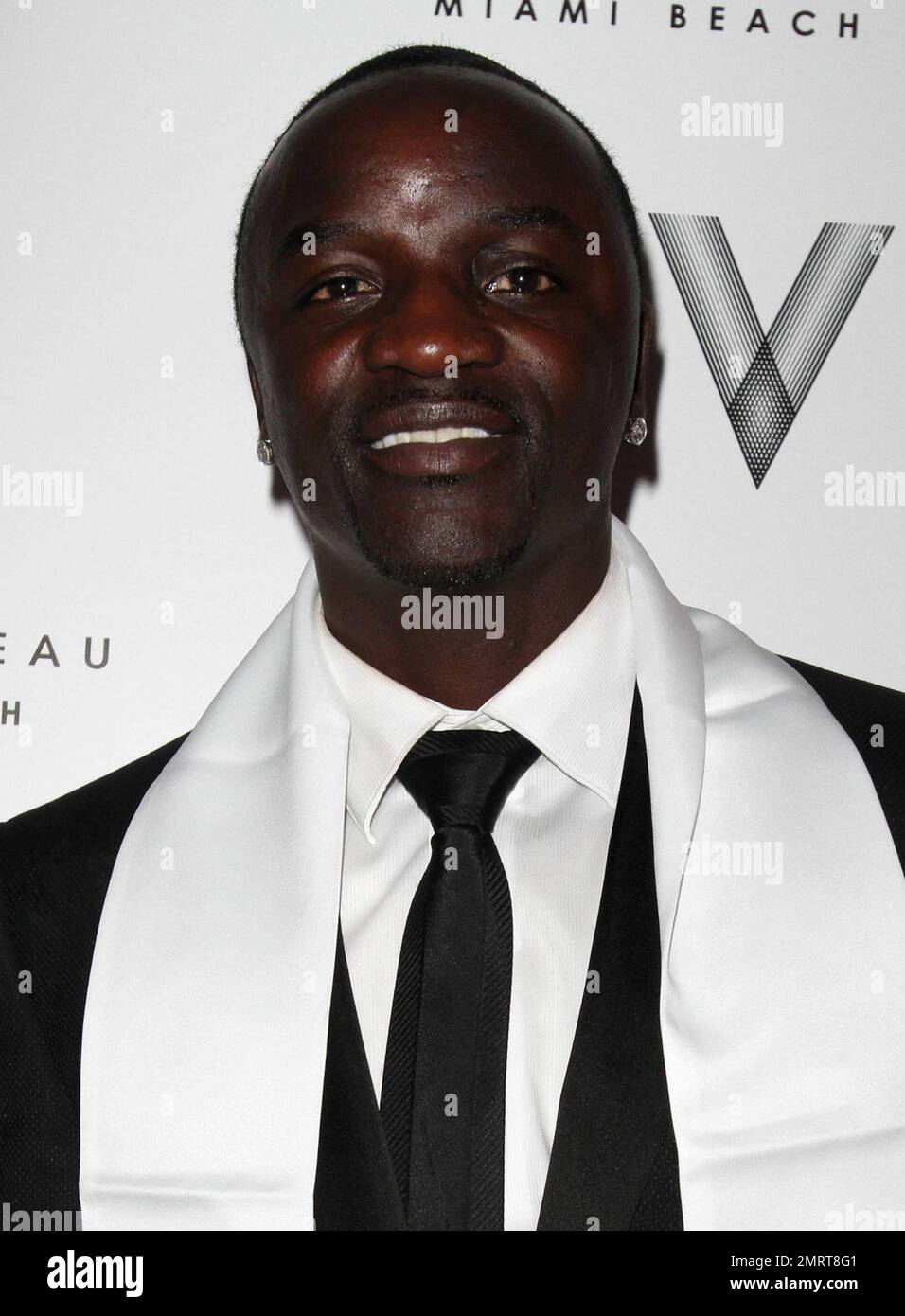 Akon arrives at LIV nightclub in the Fontainebleau Miami Beach on New ...
