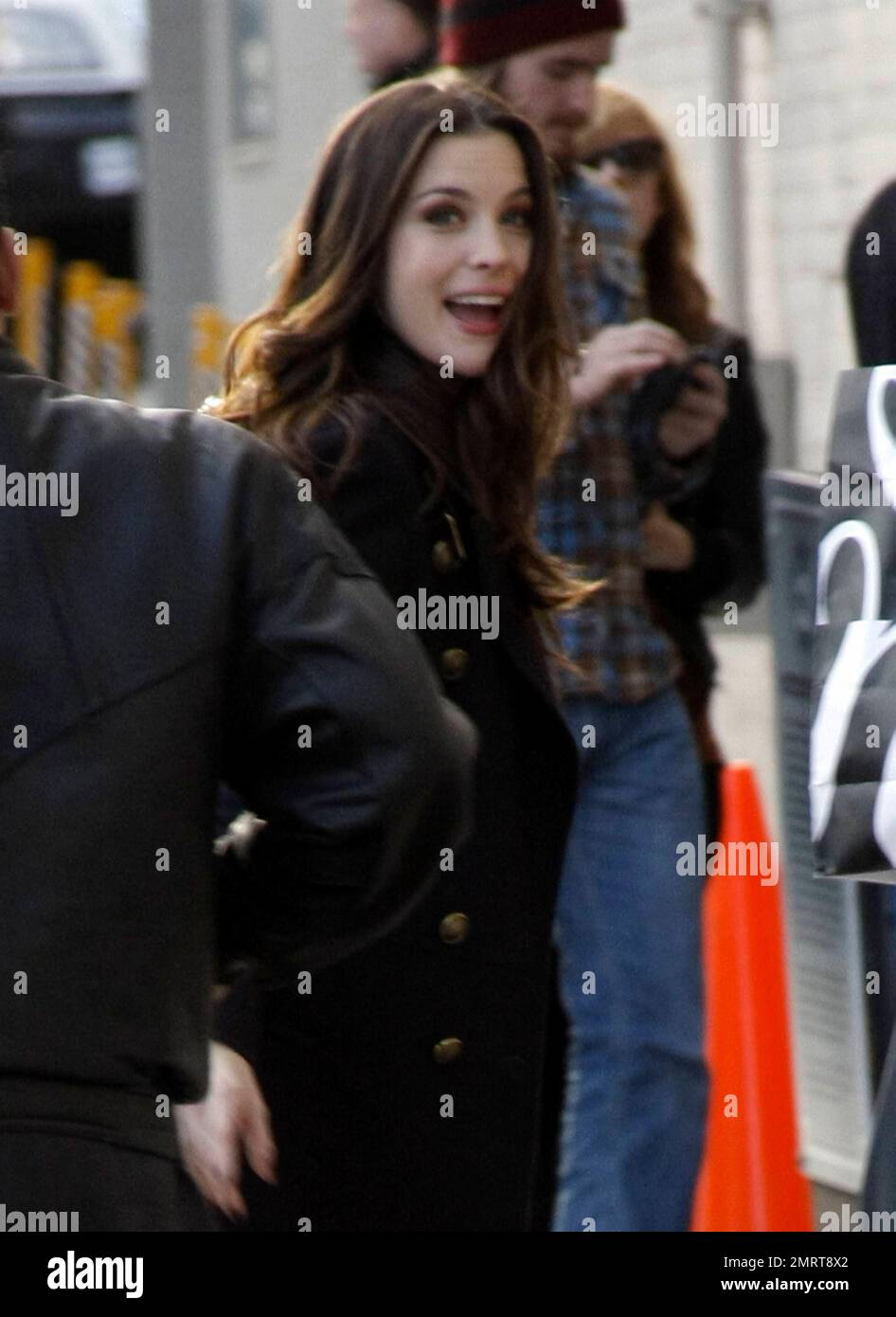 EXCLUSIVE!! Wearing an all-black outfit, actress Liv Tyler waves as she ...