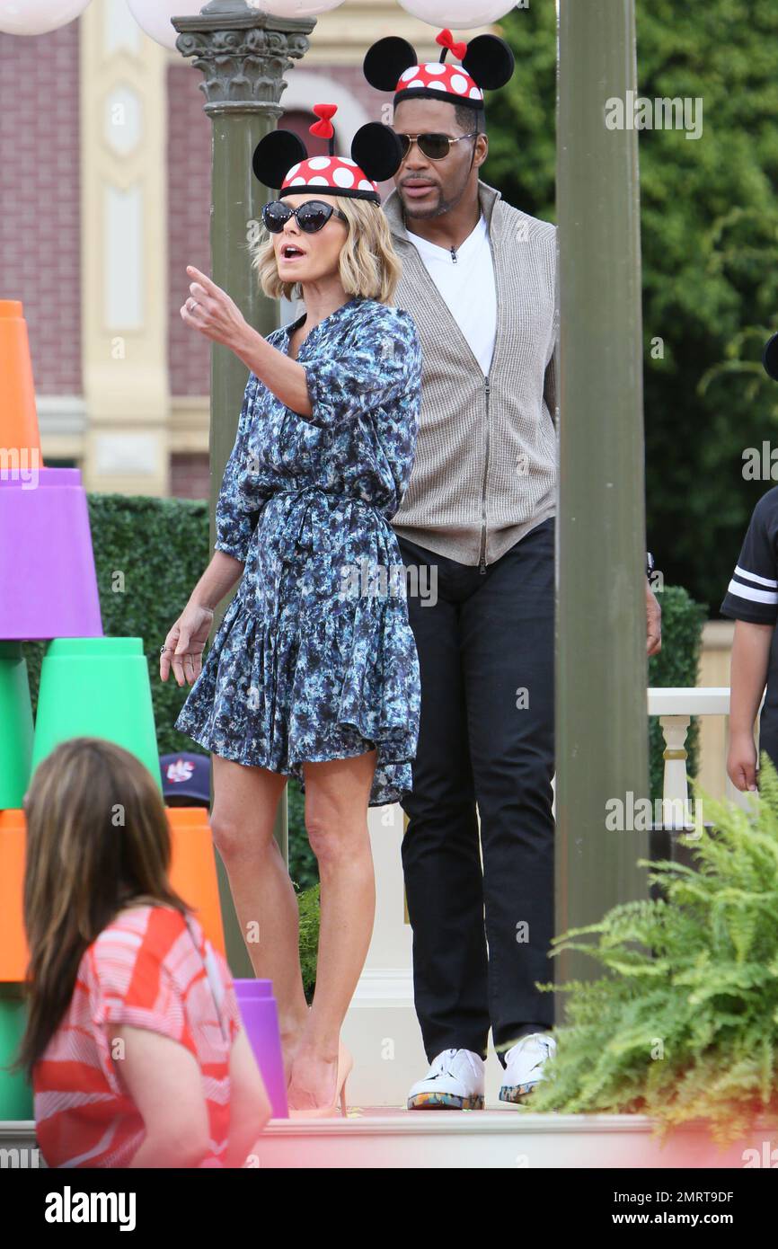 Kelly Rippa and Michael Strahan shoot their show at Disneyland. Los ...