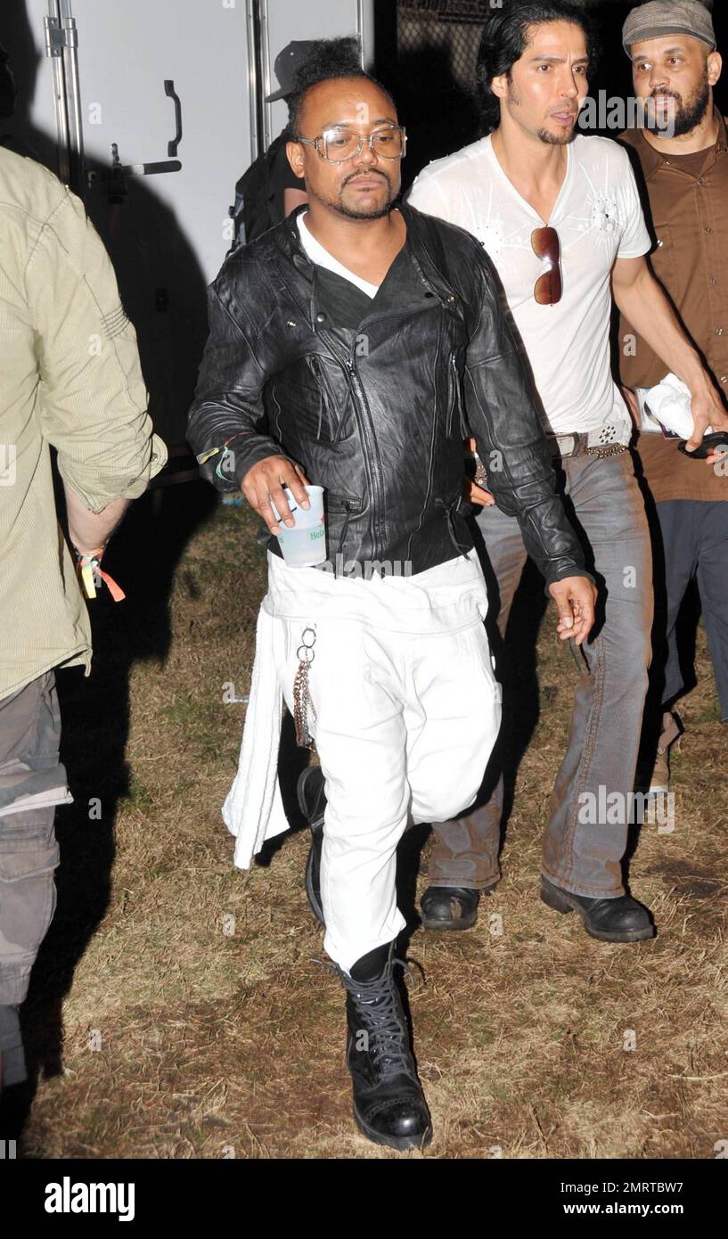 Will.i.am and apl.de.ap from the Black Eyed Peas and Redfoo and Sky Blu ...