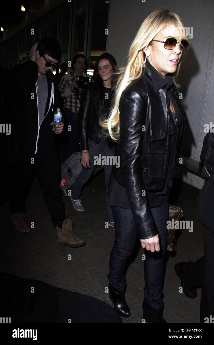 Lindsay Lohan's family, mom Dina Lohan, sister Ali, and brothers Cody ...