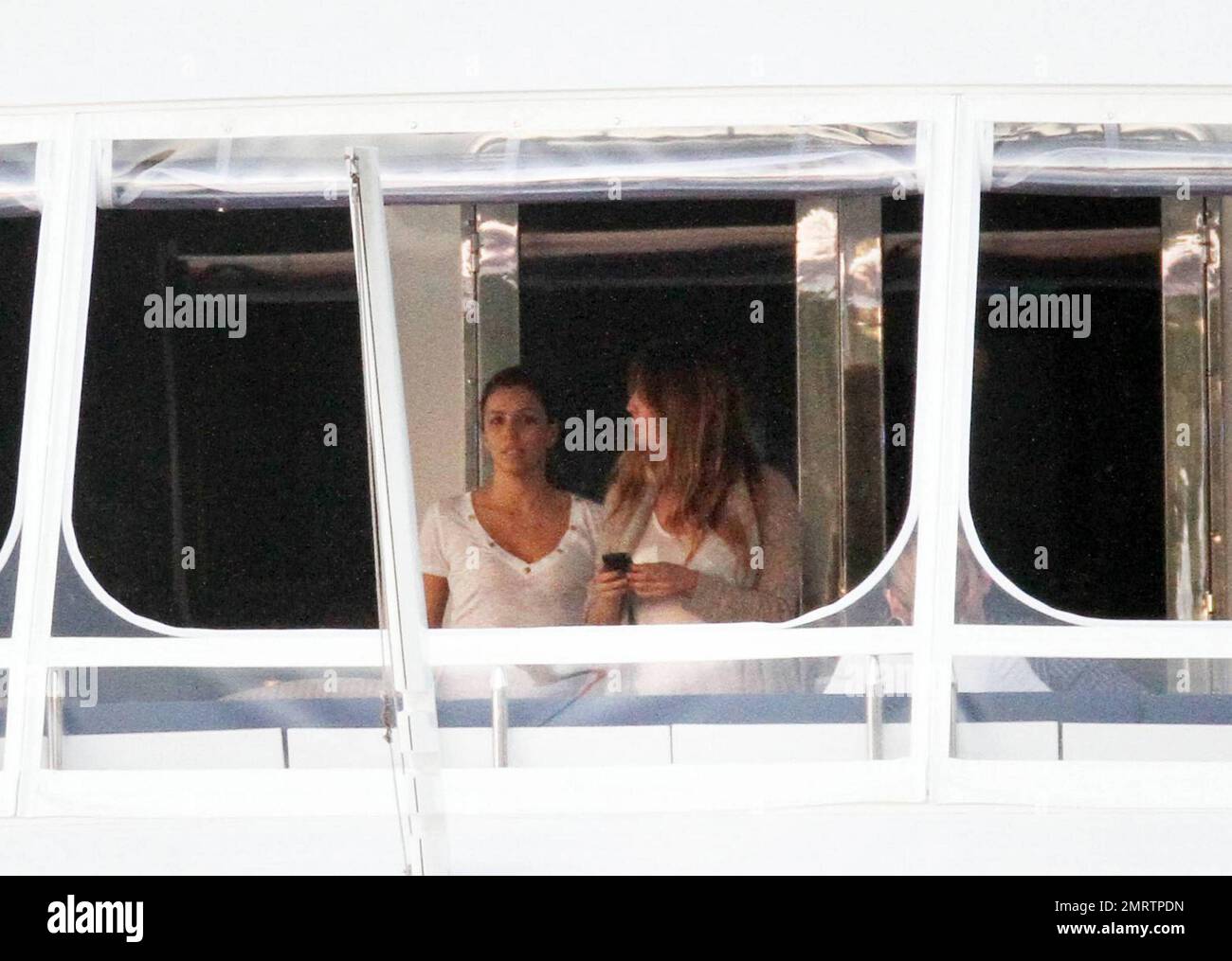 American actress Eva Longoria and rumoured new love, Spanish singer ...