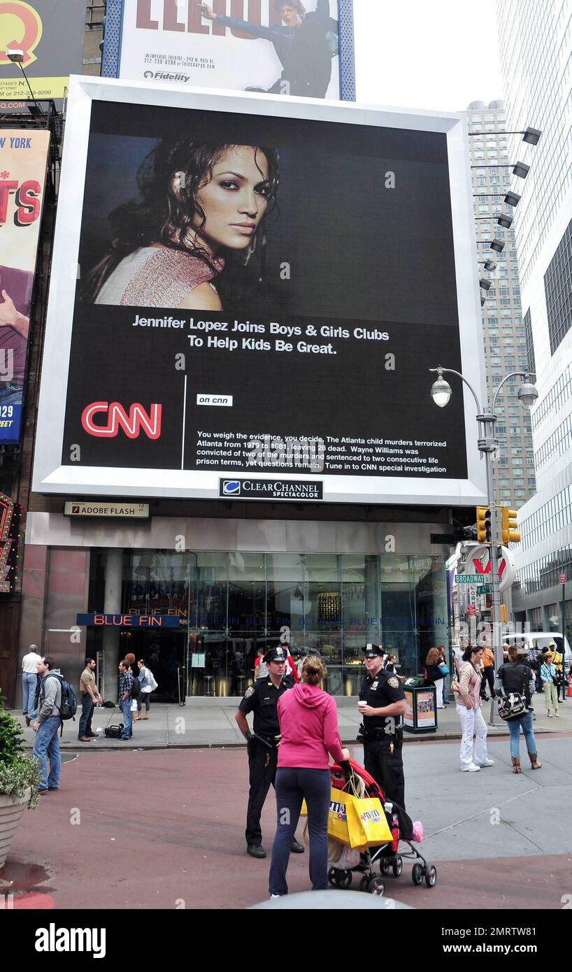 Jennifer Lopez and husband Marc Anthony looked very much in love as ...