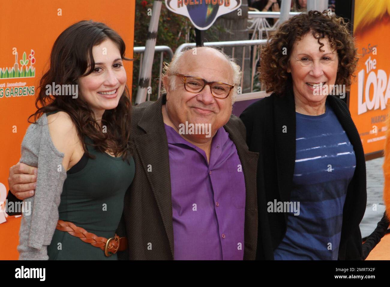 Danny Devito Rhea Perlman And Dauther Lucy Devito At The Lorax