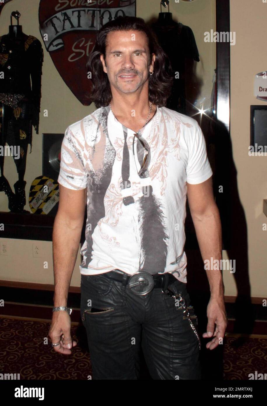 EXCLUSIVE!! Actor Lorenzo Lamas poses for photos at the Seminole Hard ...