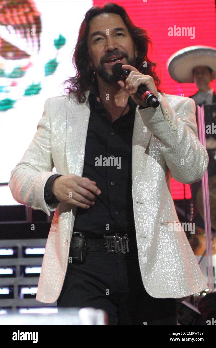 Marco Antonio Solis performs as part of Los Tres live in concert in Los ...