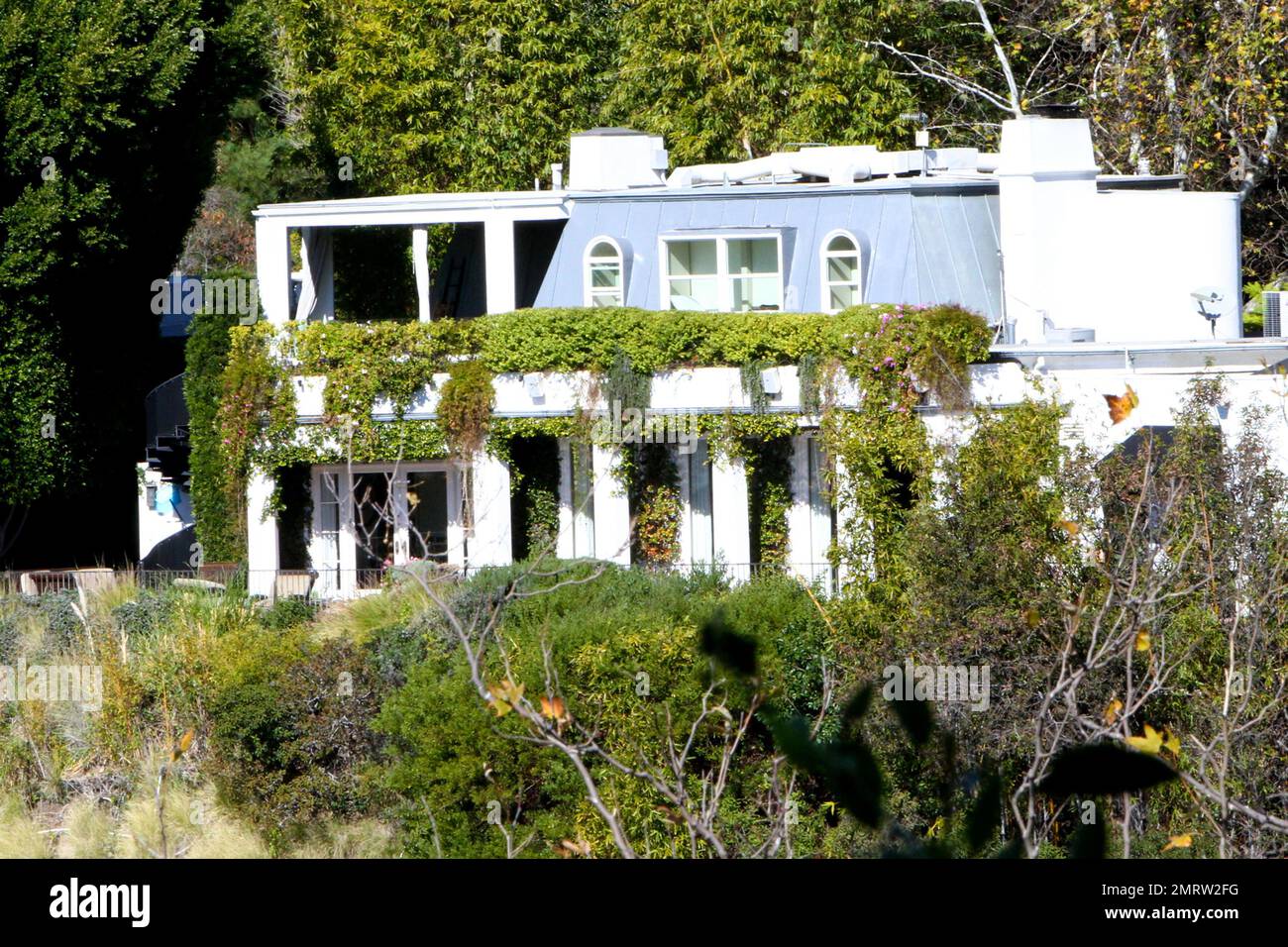 This is the $28 million dollar Los Angeles mansion that One Direction ...