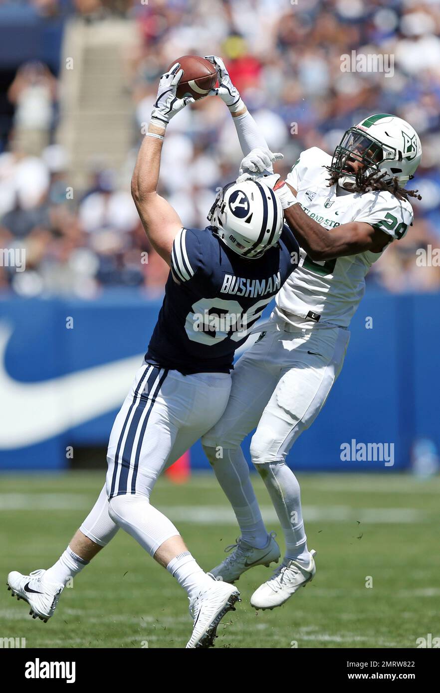 BYU tight end Matt Bushman (89) catches a pass as Portland State ...