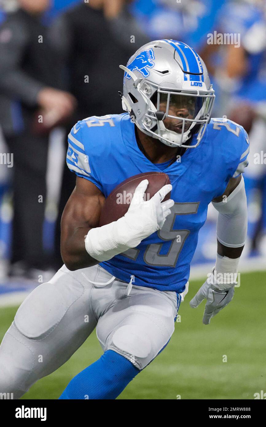 Detroit Lions running back Theo Riddick (25) during warm ups prior to ...
