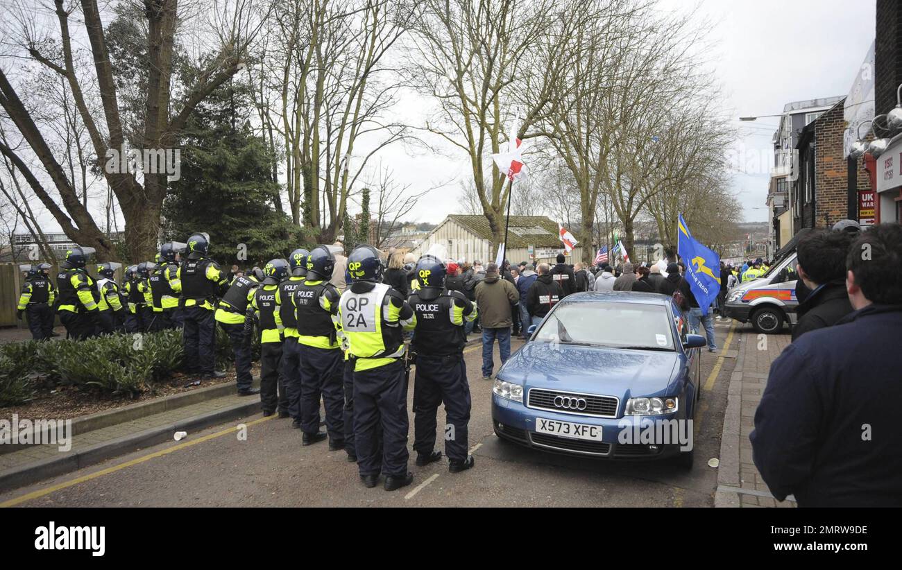 Luton police hi-res stock photography and images - Alamy