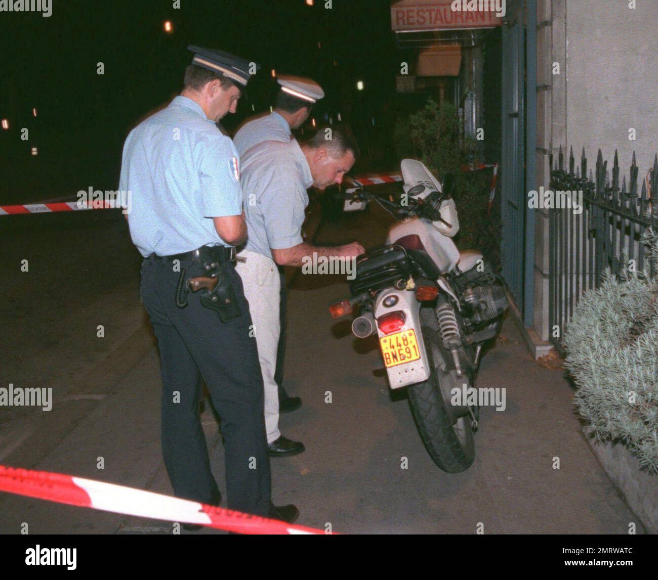 FILE - In this Sunday Aug.31, 1997 file photo police prepare to take ...
