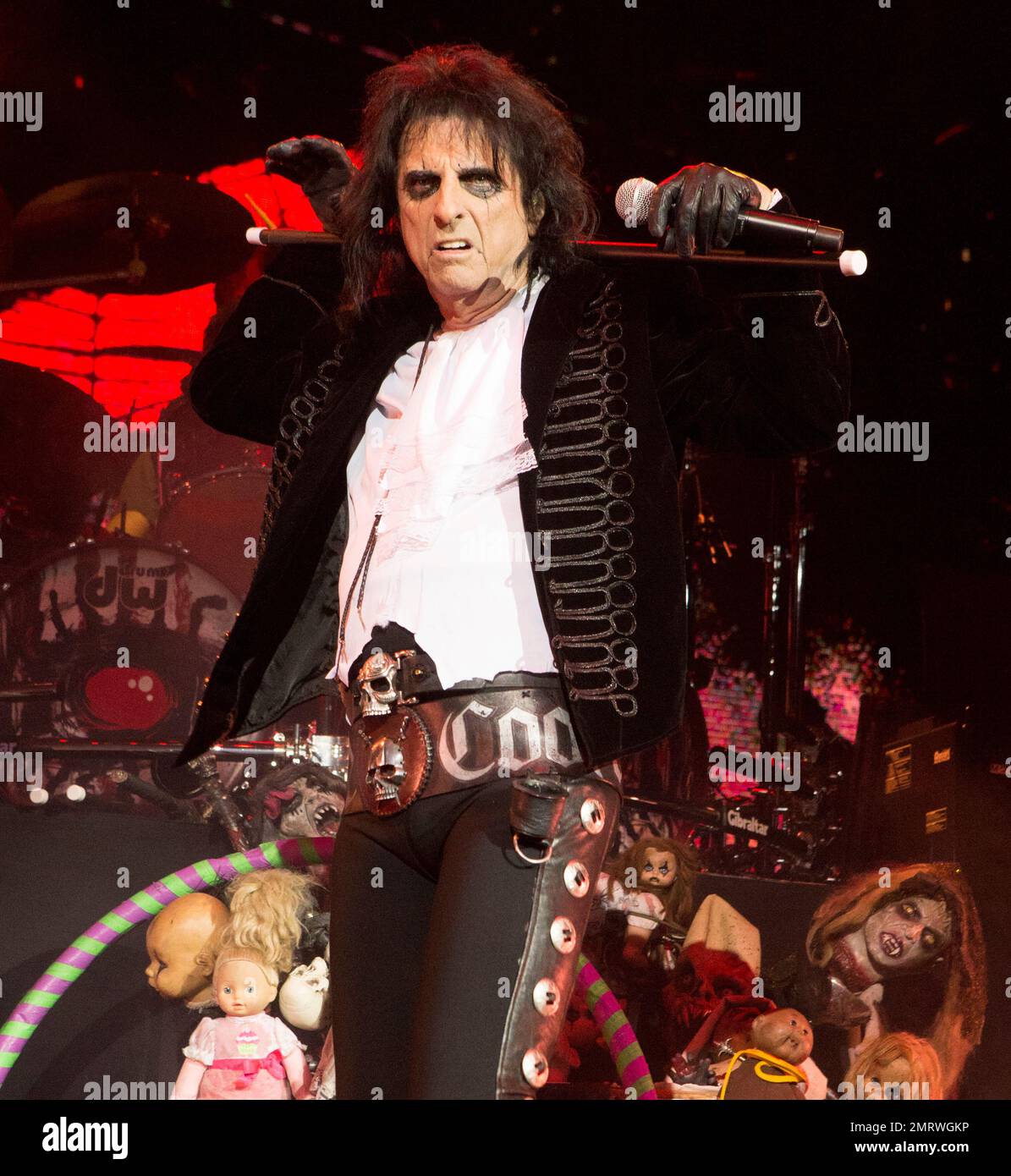 Alice Cooper performs in concert during his "Spend the Night with Alice ...