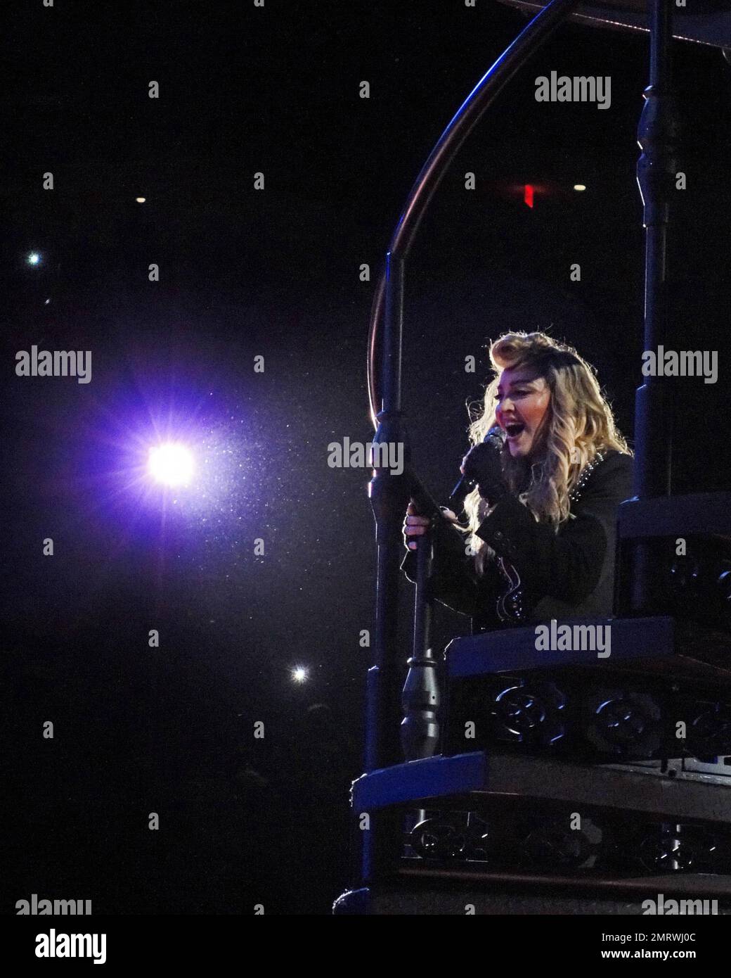 Madonna tour 2016 hi-res stock photography and images - Alamy
