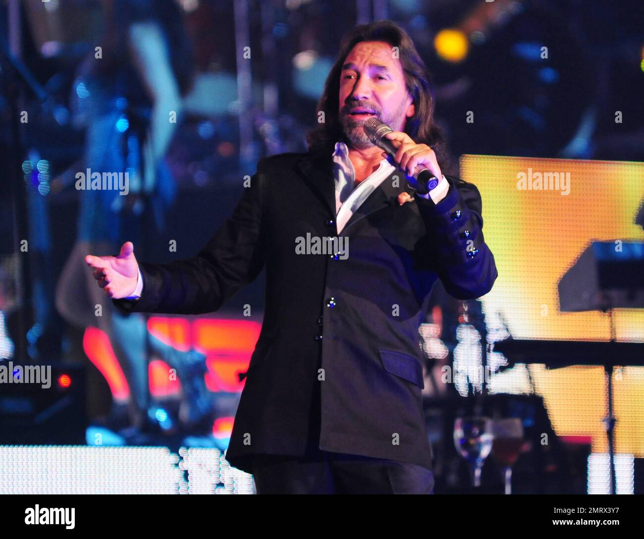 Marco Antonio Solis performs live in concert during the 'Gigant3s' Tour ...