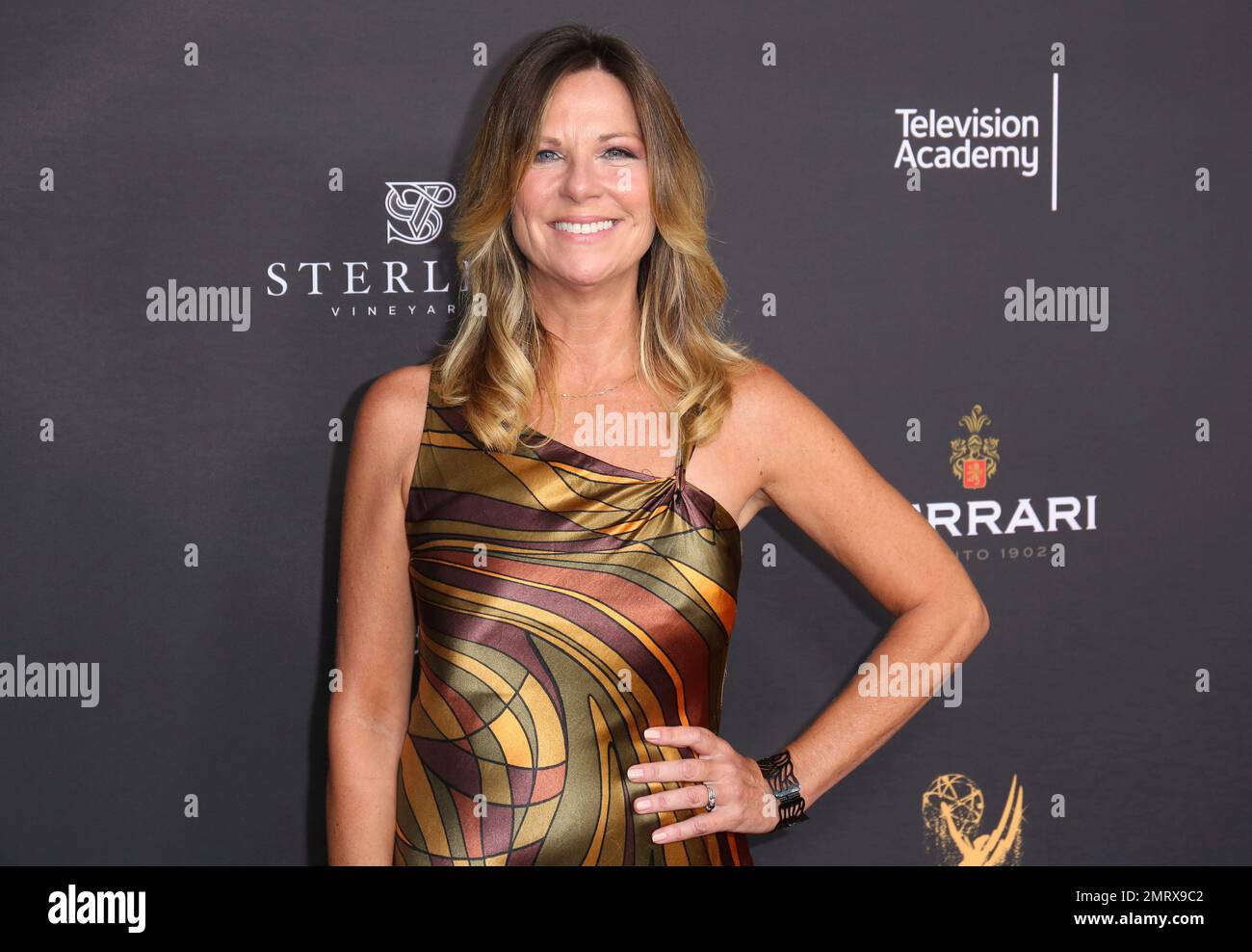 Mo Collins arrives at the Performers Peer Group Celebration at the ...