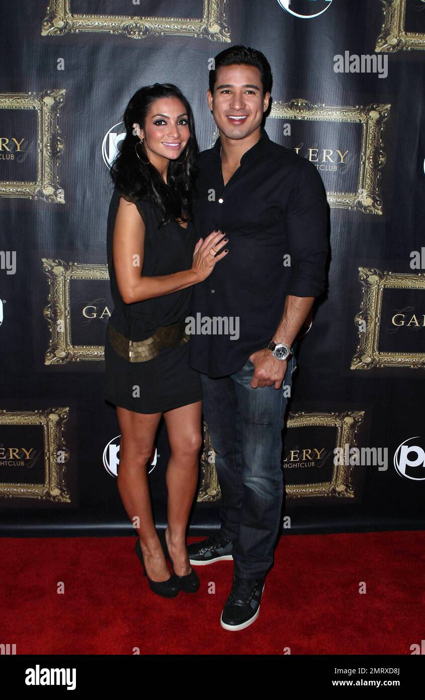 Mario lopez girlfriend courtney mazza hi-res stock photography and ...