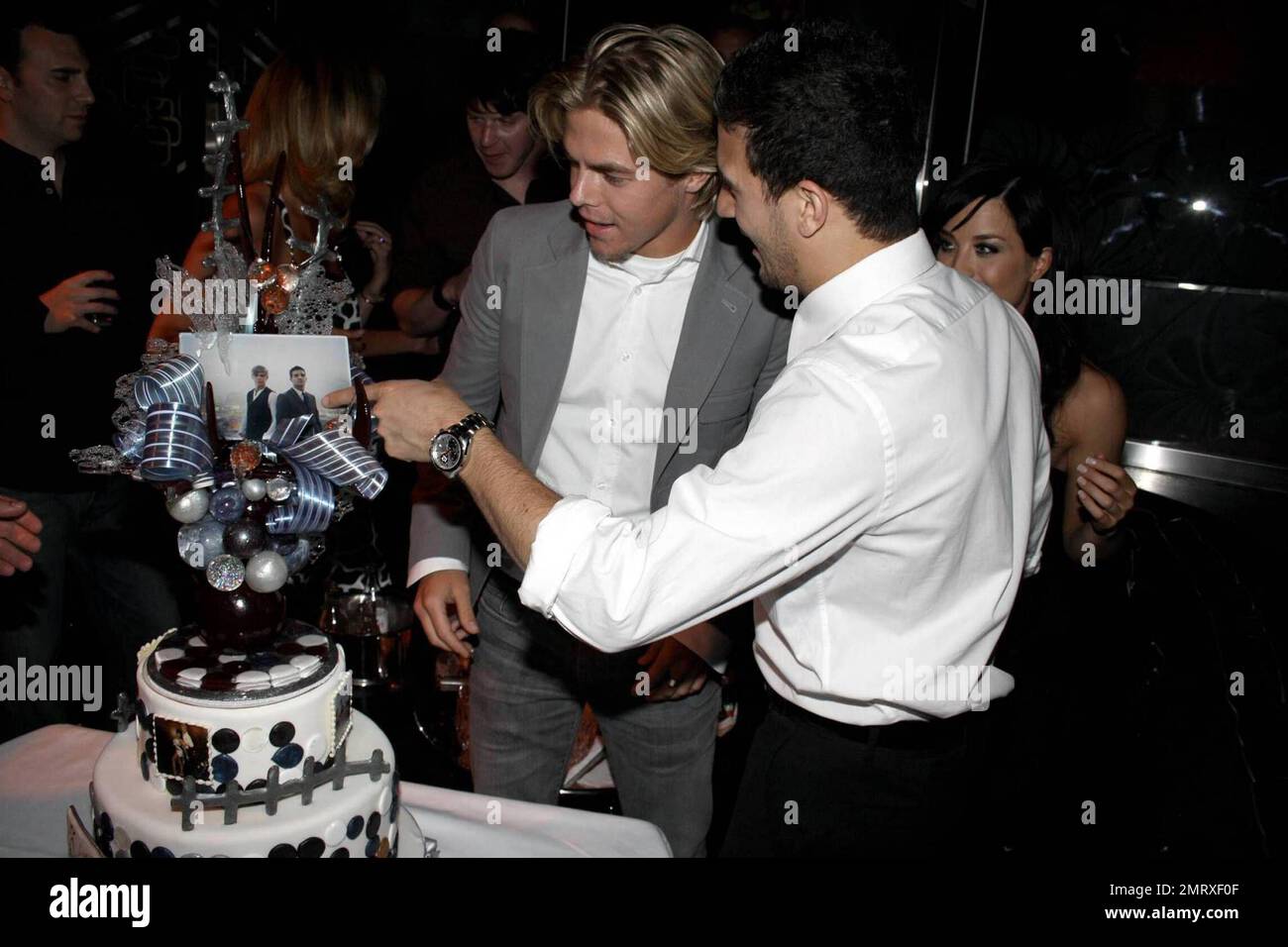 DWTS dancers Mark Ballas with date, former American Idol contestant ...