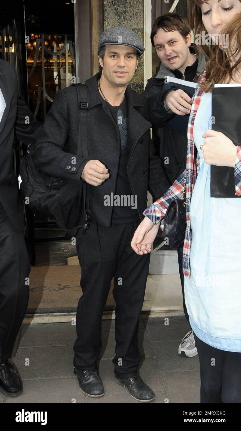 "The Kids Are Alright" star Mark Ruffalo flashes a peace sign while ...