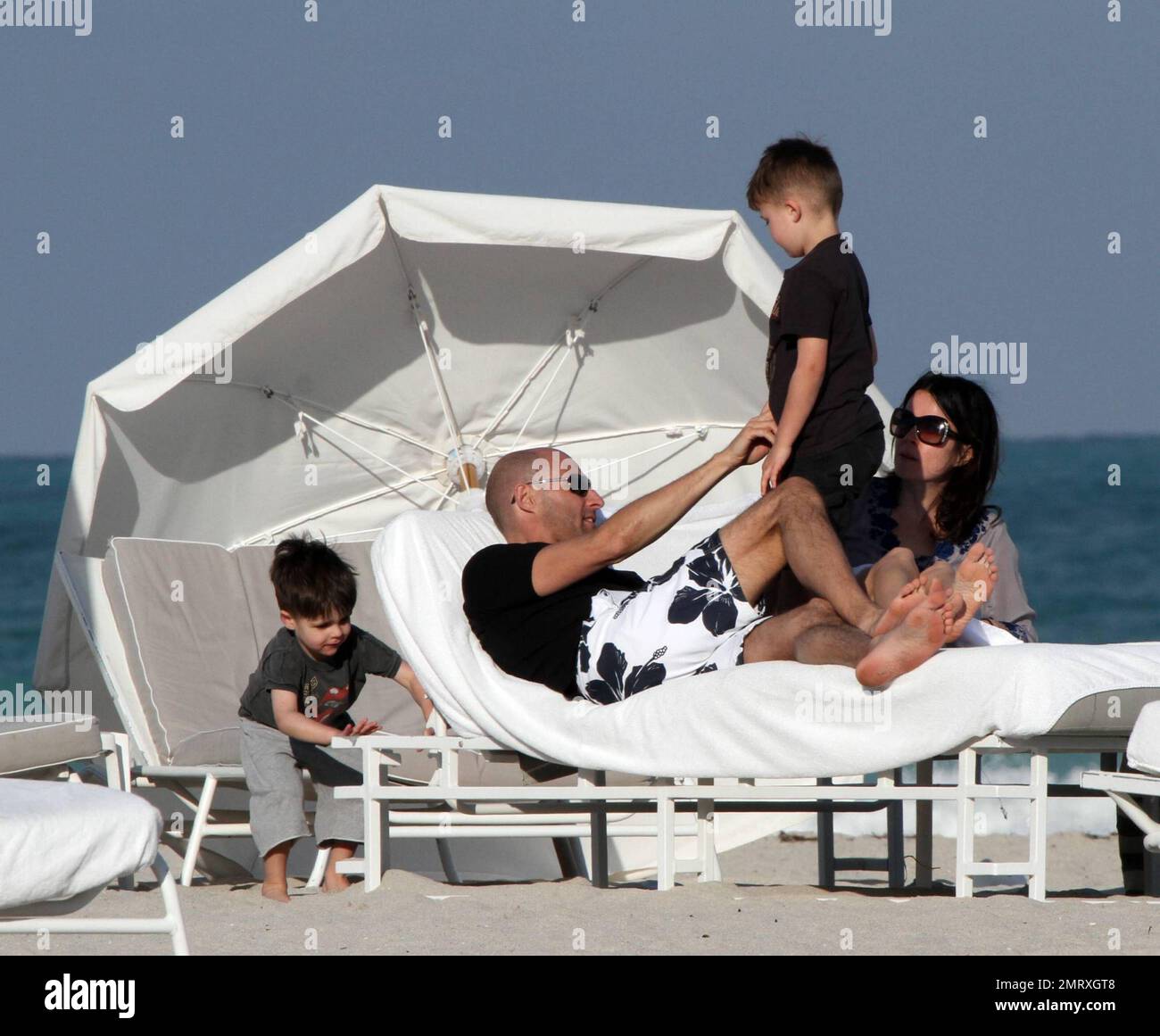 Mark strong wife liza marshall hi-res stock photography and images - Alamy