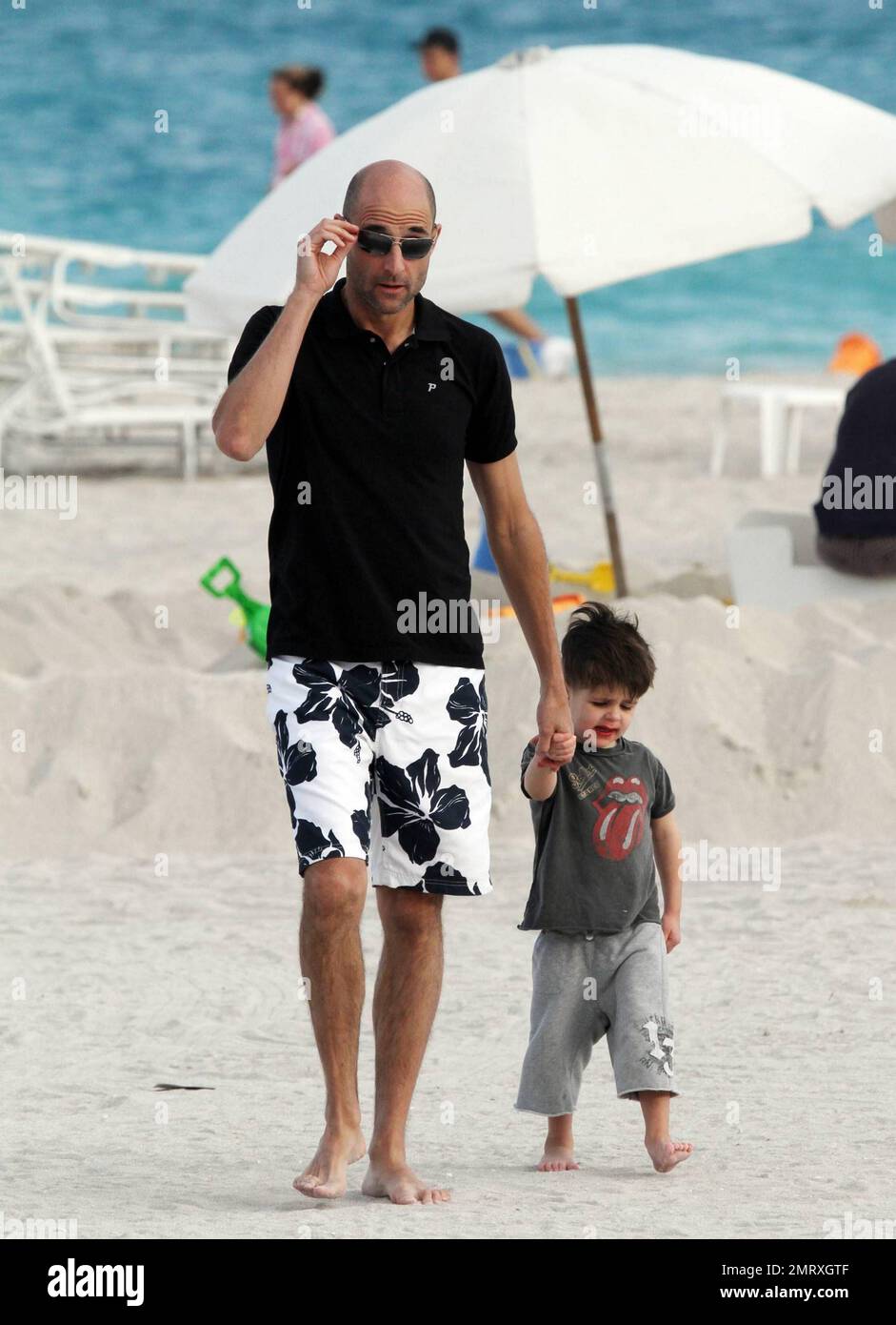 EXCLUSIVE!! British actor Mark Strong spends Christmas Eve on the beach ...