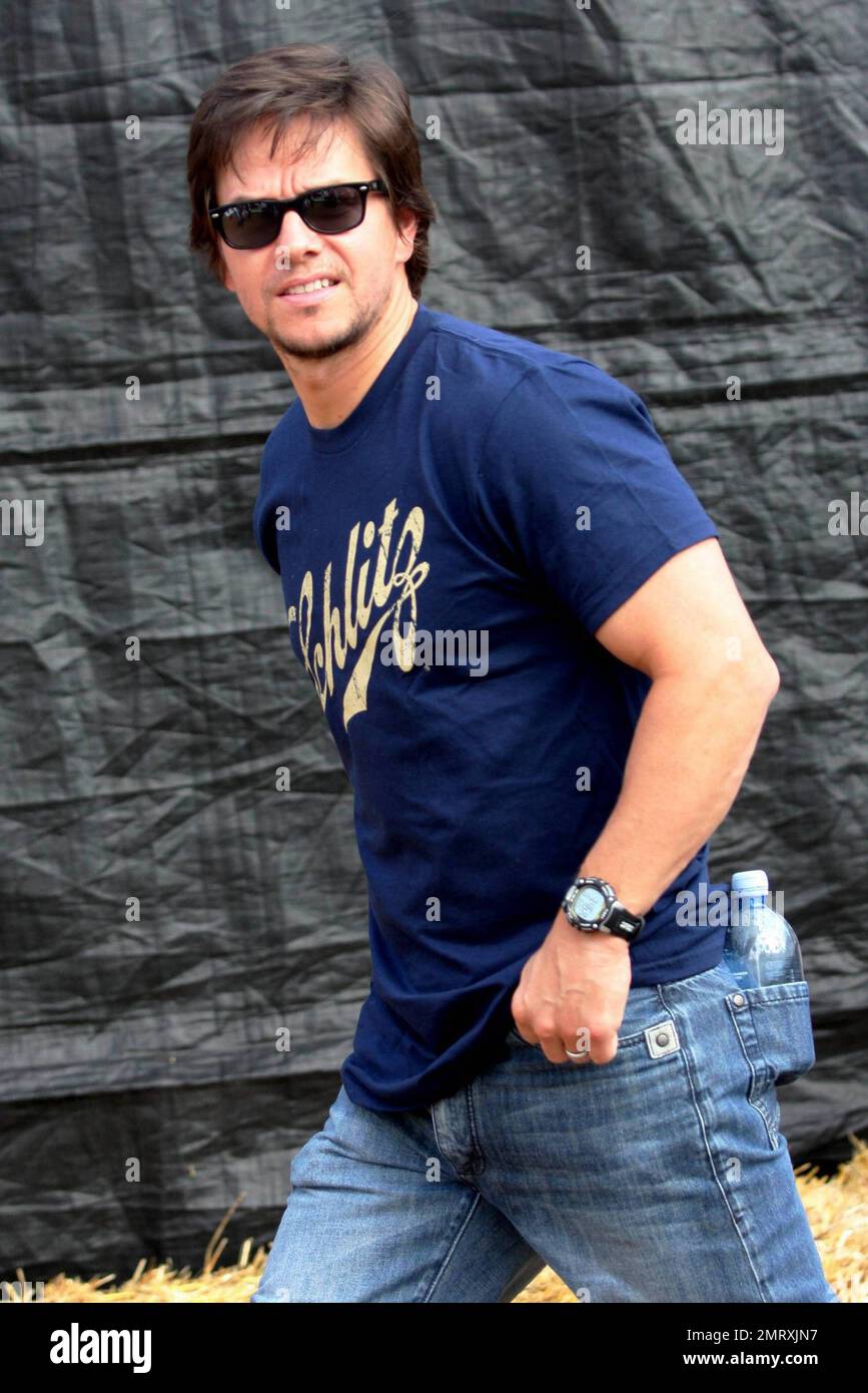 Actor and producer Mark Wahlberg takes his family, wife Rhea Durham ...