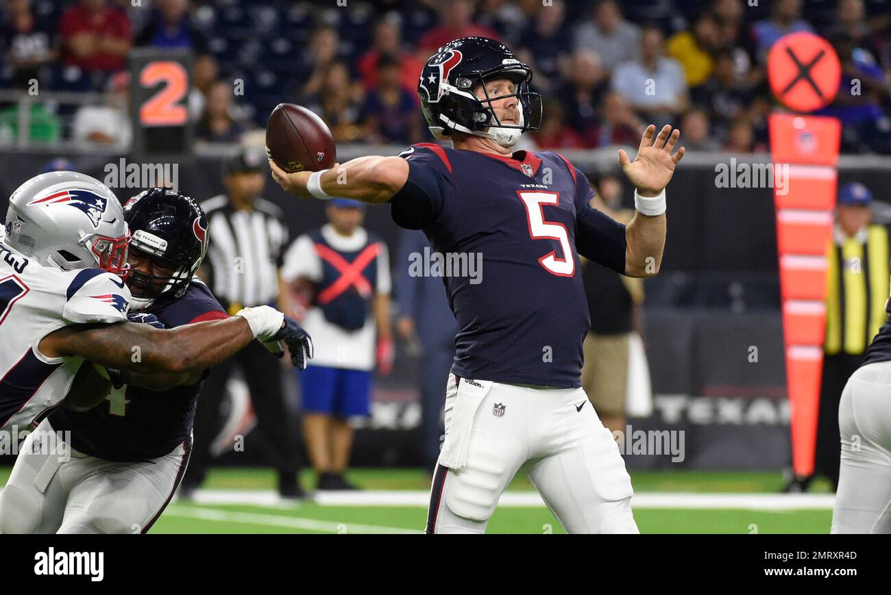 Houston Texans quarterback Brandon Weeden (5) throws against the New ...