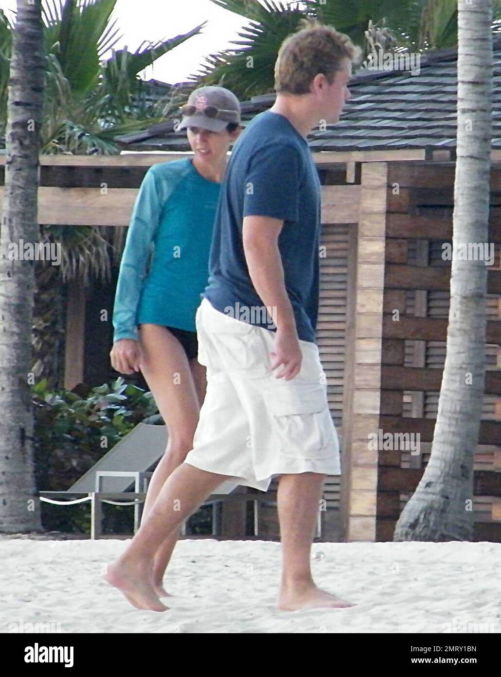 - Exclusive!! Actor Matt Damon takes his family on vacation for ...