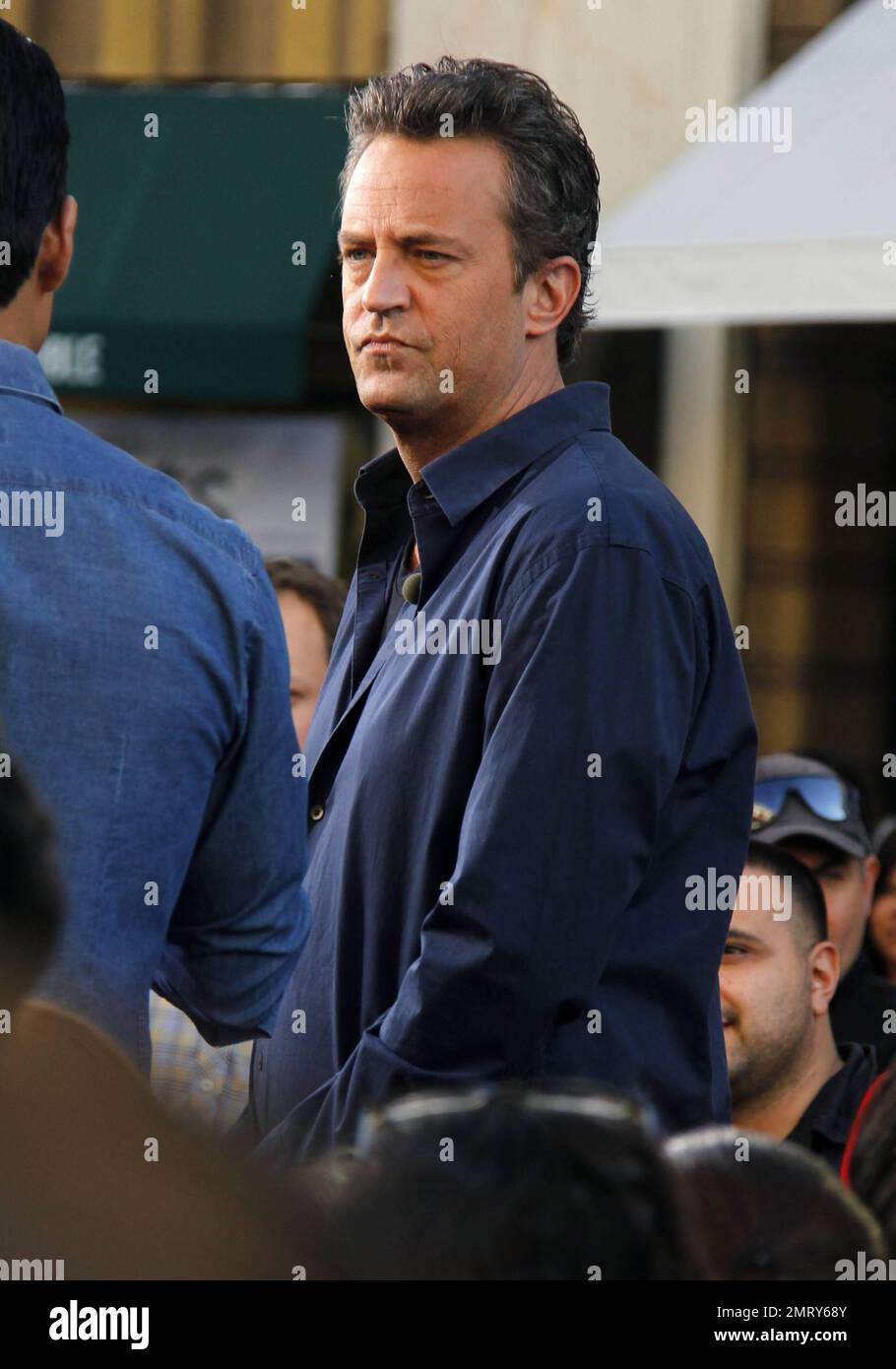 "Go On" star Matthew Perry makes an appearance at The Grove shopping ...
