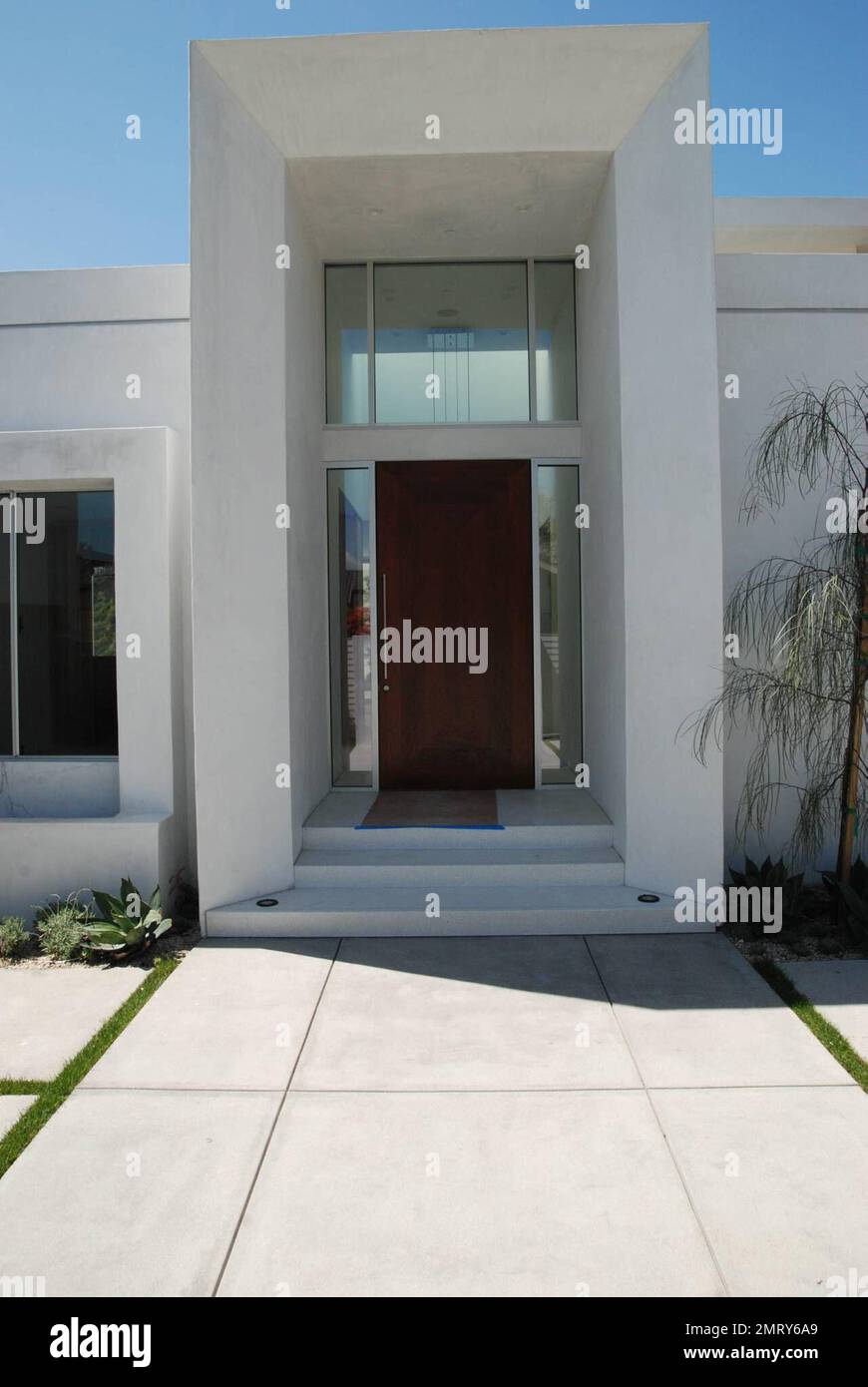 Exclusive!! This is reportedly Matthew Perry's new house in the hills ...
