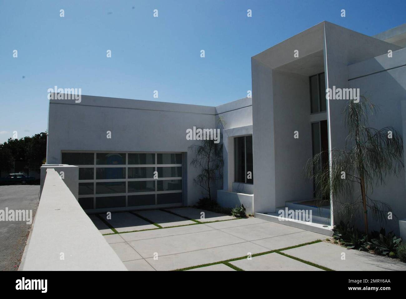 Exclusive!! This is reportedly Matthew Perry's new house in the hills ...