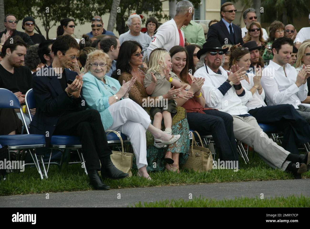 Maurice Gibb's family, friends and fans gather at The Maurice Gibb ...