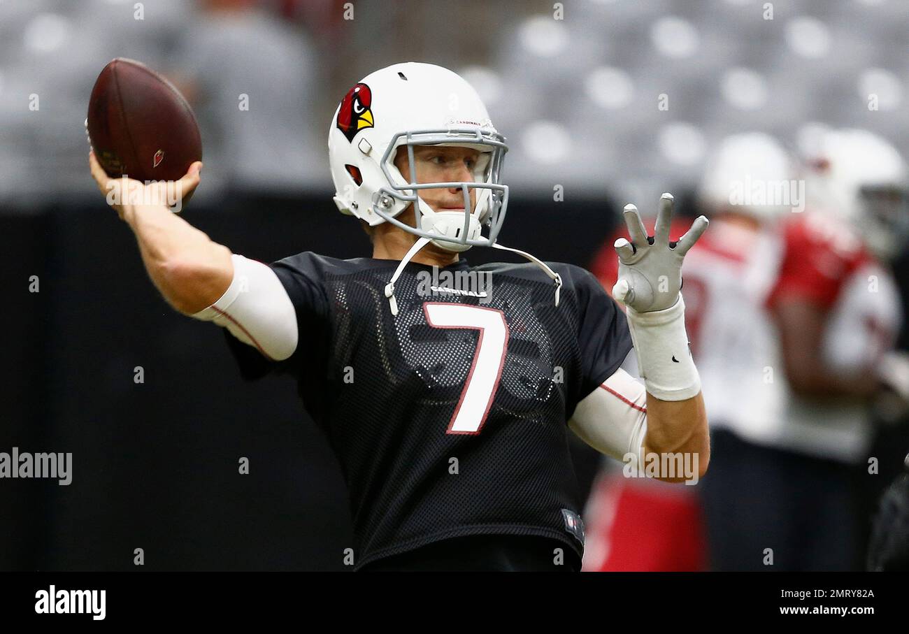 Arizona Cardinals quarterback Blaine Gabbert (7) throws the football ...